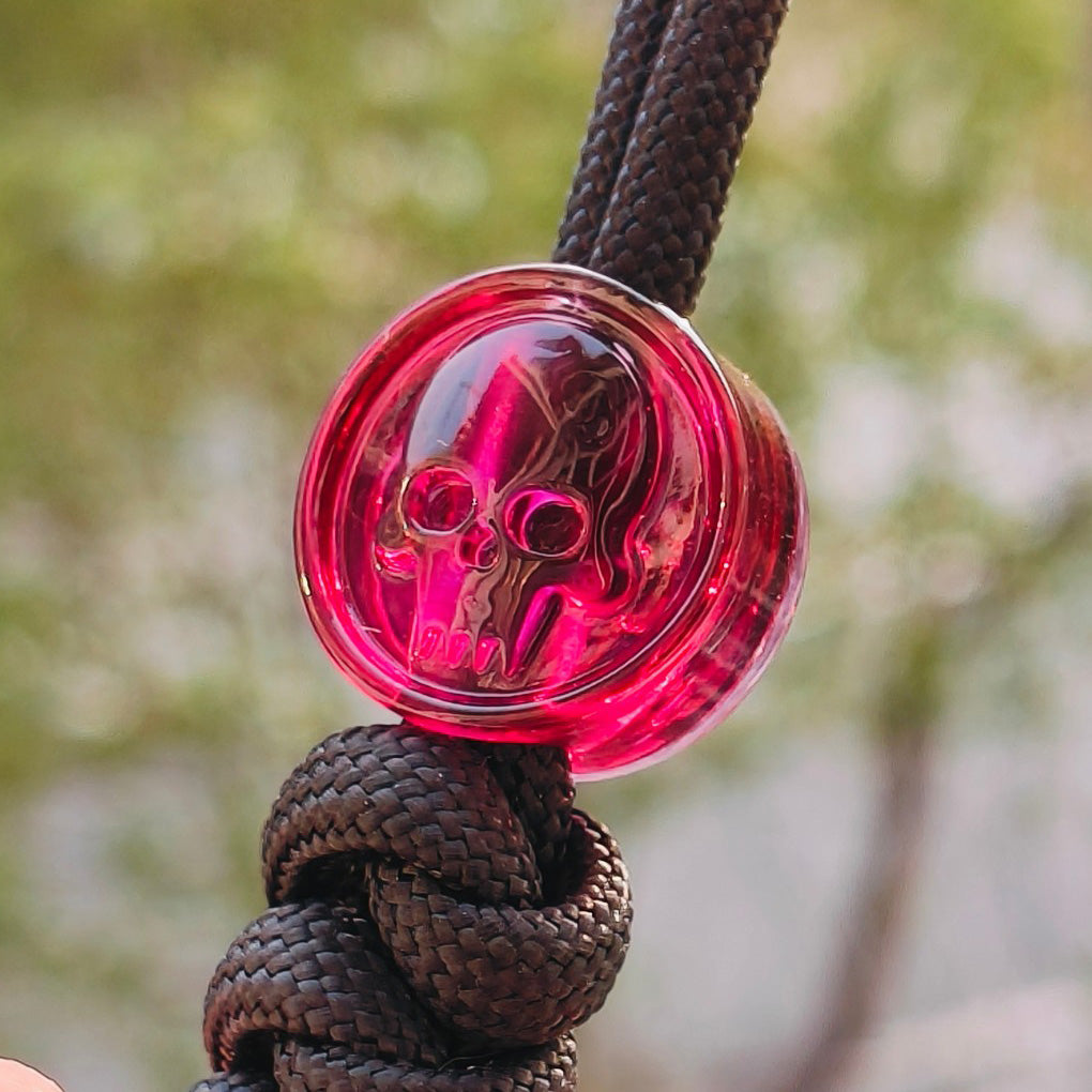 SnakeSword Resin Lanyard Beads Claret Color Resin Skull Knives EDC Bea