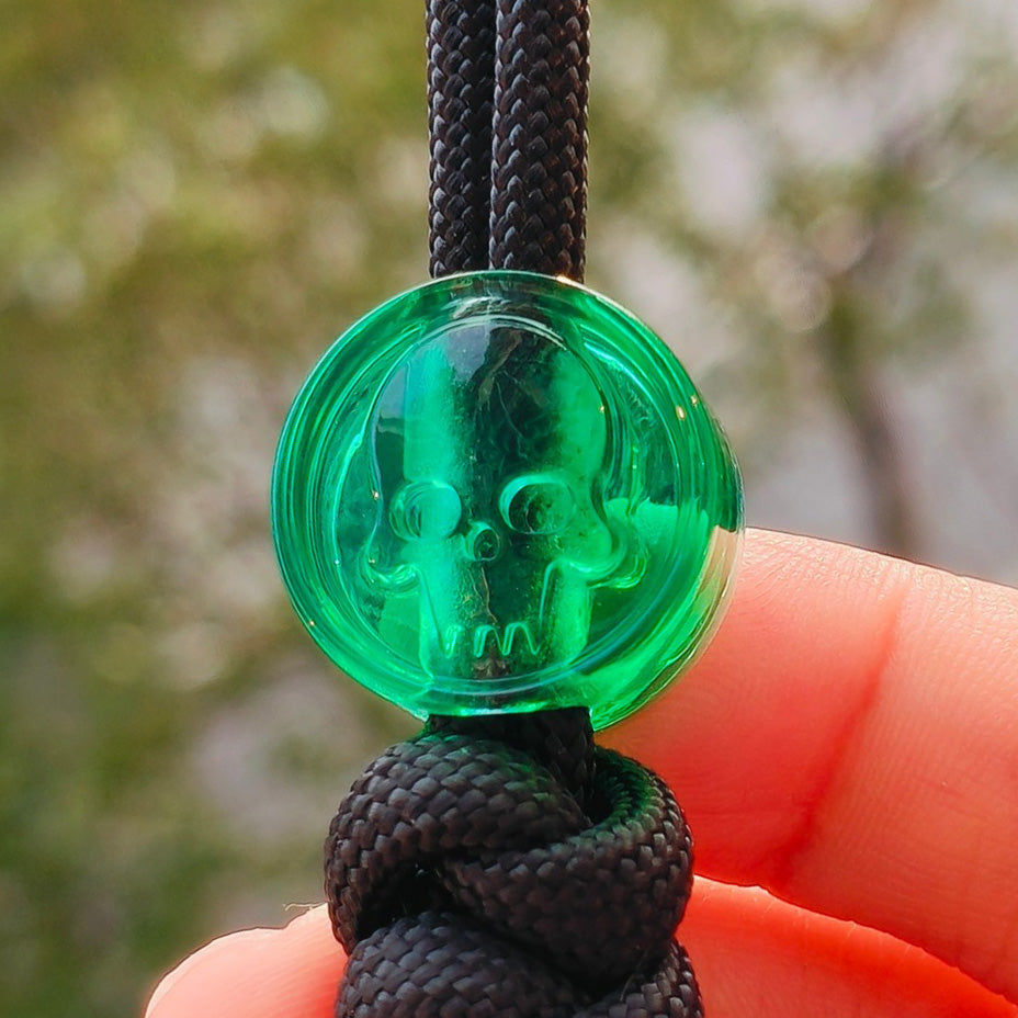 SnakeSword Resin Lanyard Beads Transparent Green Resin Skull Knife EDC